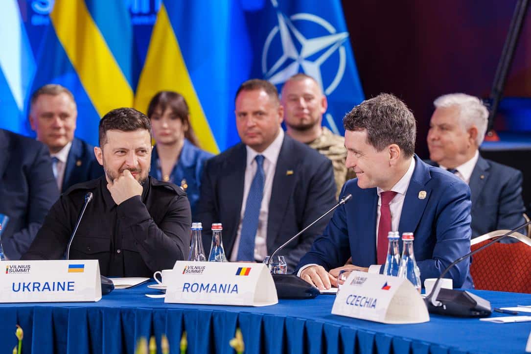 Mucea pune capac distrugerii României: Înarmarea haotică și creșterea ...