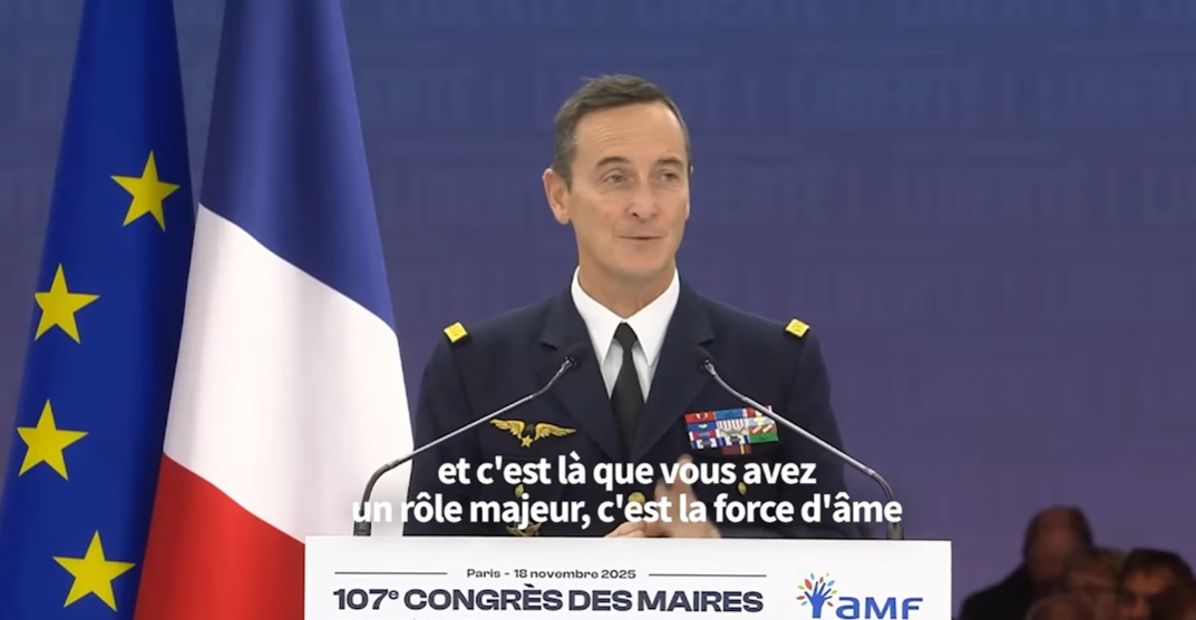 Șeful Statului Major din Franța, generalul Fabien Mandon, le-a transmis ...